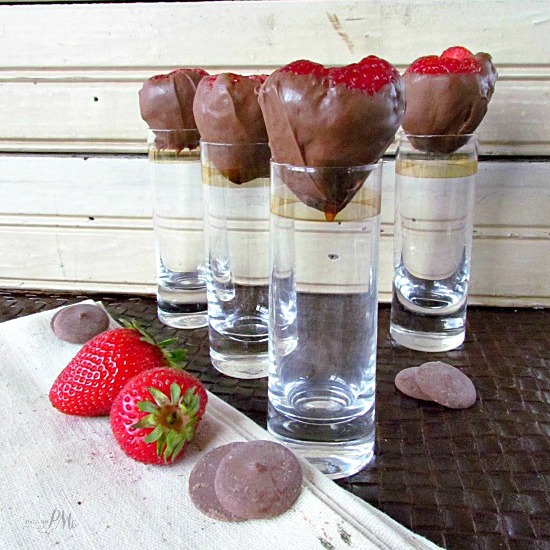 CHOCOLATE COVERED STRAWBERRY SHOOTERS