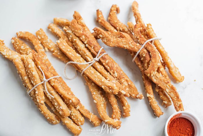 SOUTHERN CHEDDAR CHEESE STRAWS