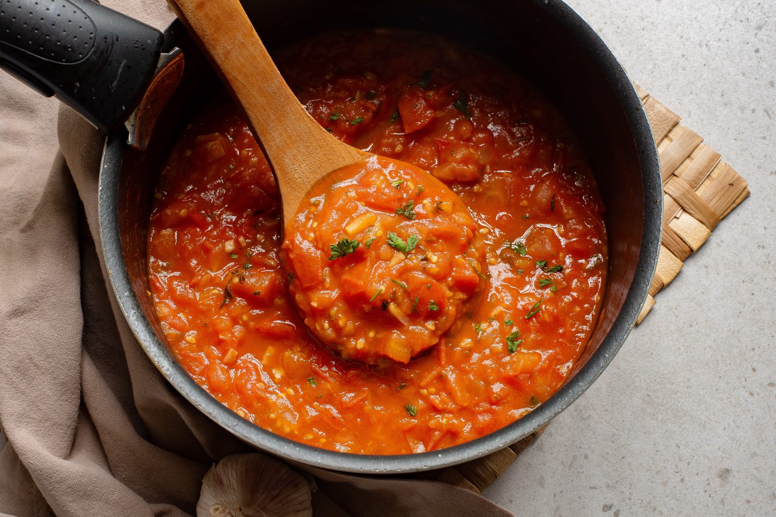 Simple Homemade Marinara Sauce: Your Go-To Homemade Sauce