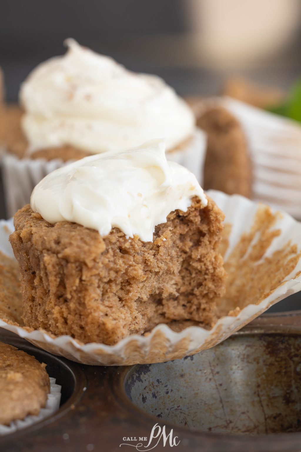 2-Ingredients Spice Muffins {with Cake Mix}