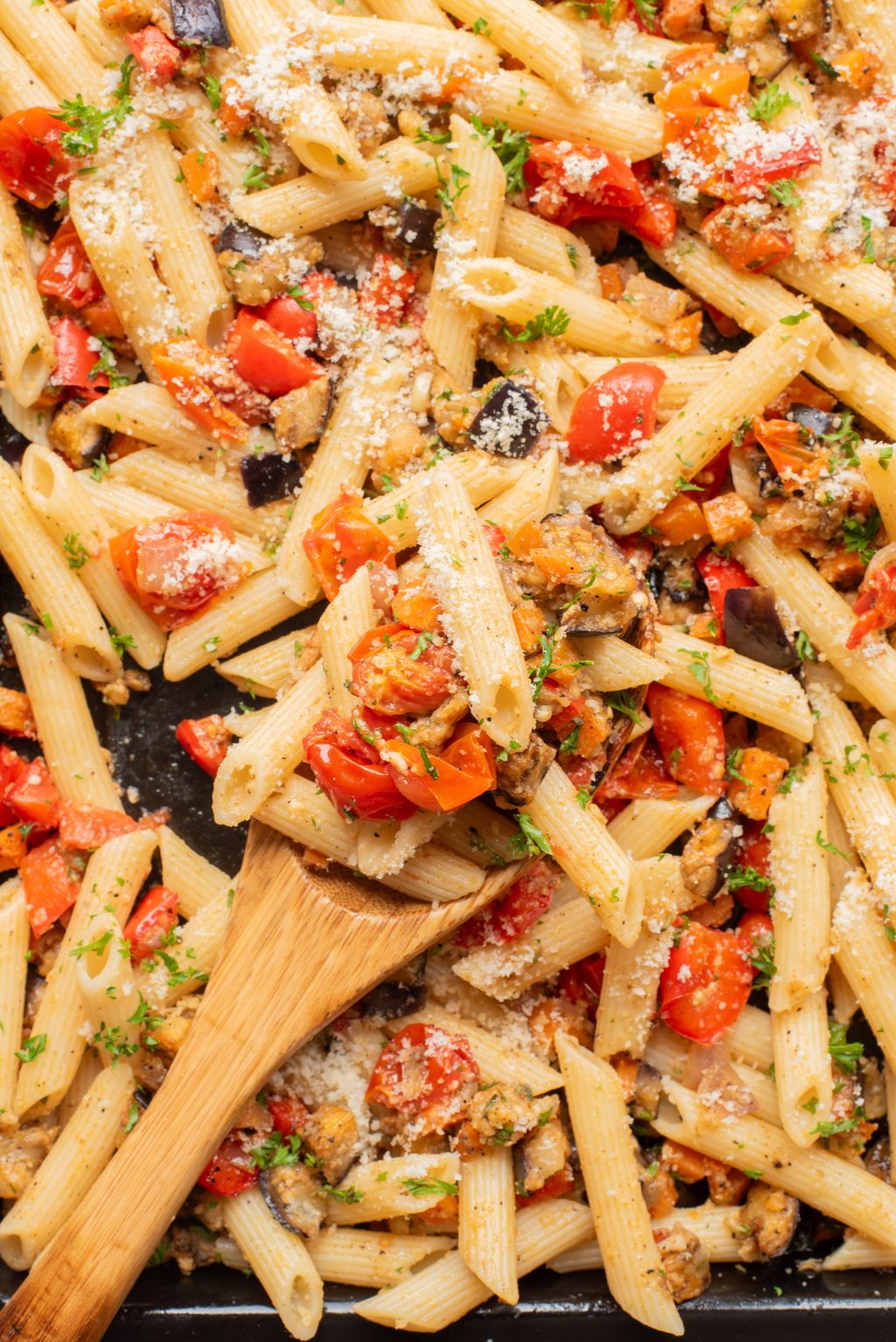 Sheet Pan Mediterranean Vegetable Pasta