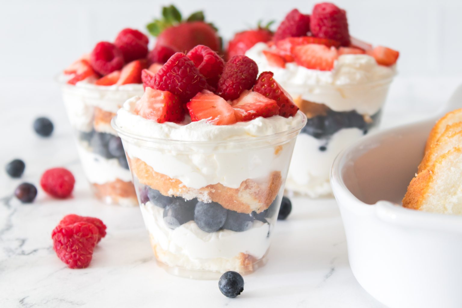 Angel Food Cake Berry Parfait