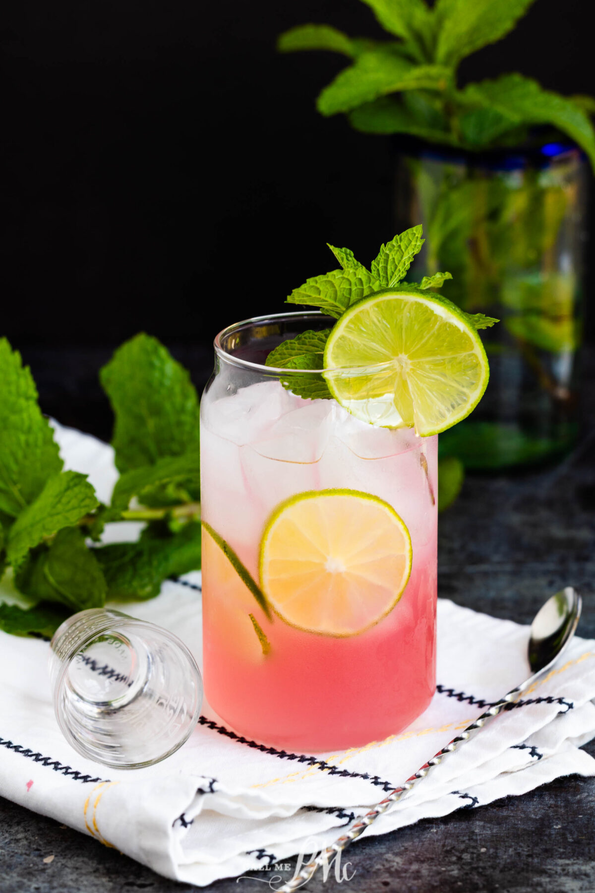 Malibu Pink Limeade – The Easy 3-Ingredient Summer Cocktail You’ll Sip ...